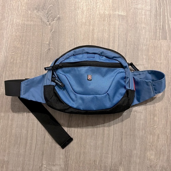 Victorinox | Bags | Vintage Victorinox Swiss Army Belt Bag Fanny Pack ...